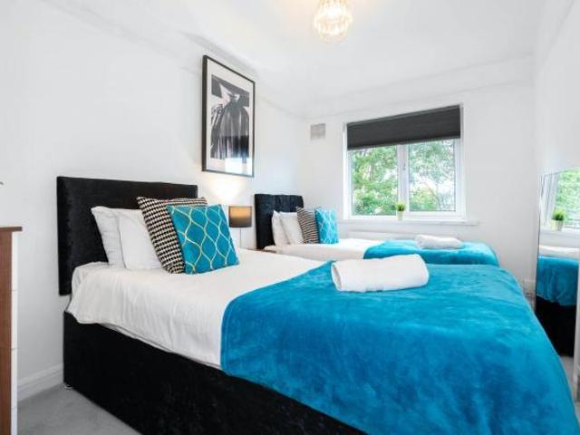 3 Bedroom House Birmingham Birmingham LS71479614