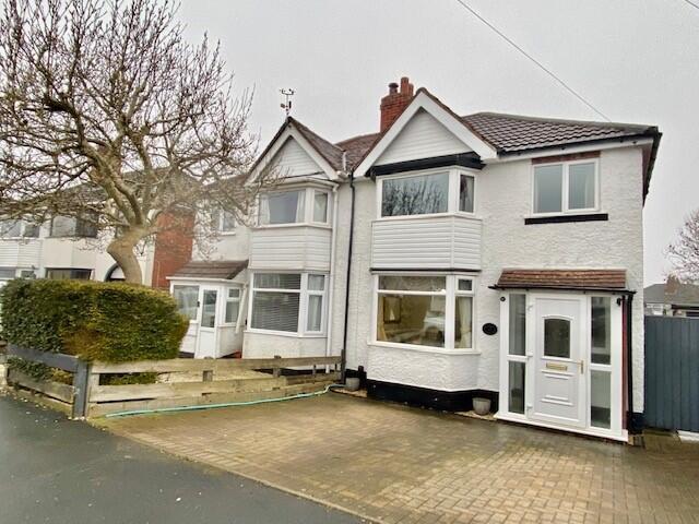 3 Bedroom House Birmingham Birmingham 99895230