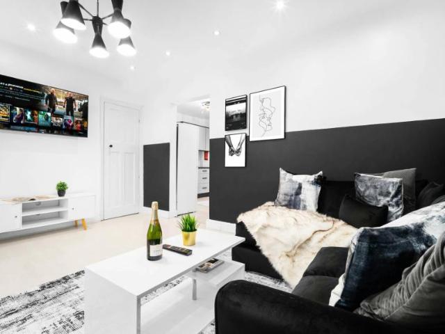 3 Bedroom House Birmingham Birmingham 91070704