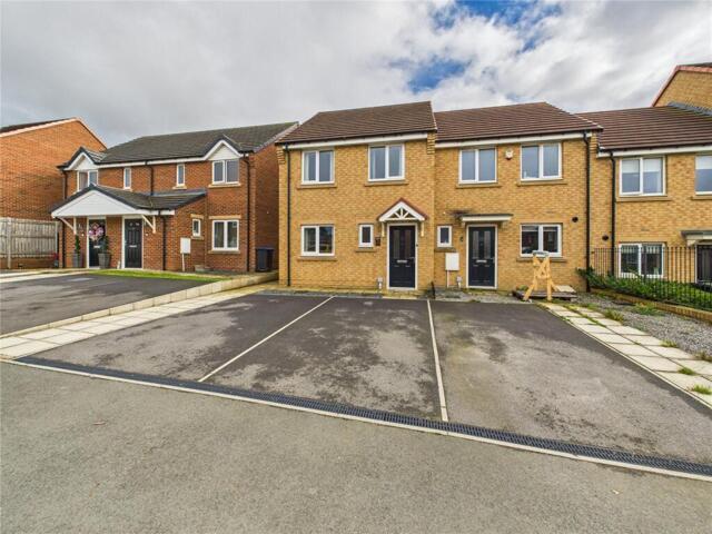 3 Bedroom House Bishop Auckland County Durham 99688216