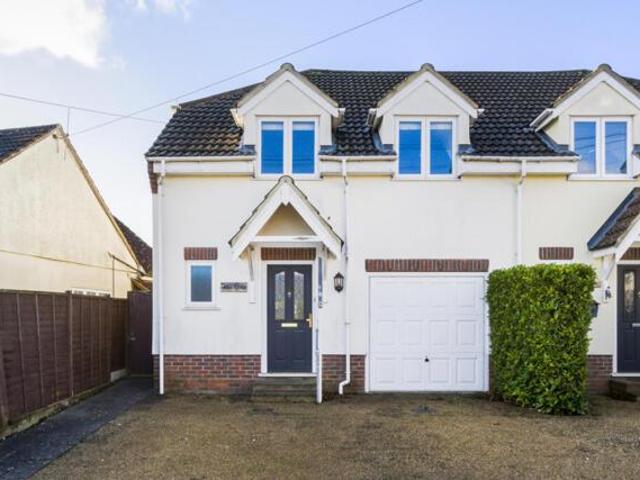 3 Bedroom House Bishop's Stortford Essex 99735785