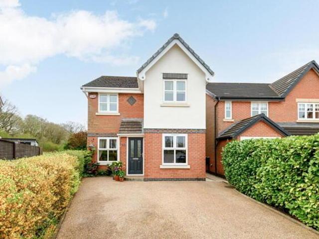 3 Bedroom House Blackburn Blackburn With Darwen 101856177