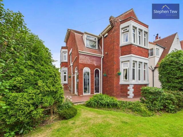 3 Bedroom House Blackpool Blackpool LS98765723