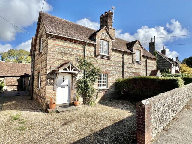 3 Bedroom House Blandford Forum Dorset 100578818