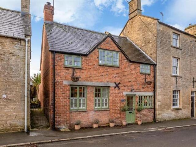 3 Bedroom House Bledington Oxfordshire 101678798