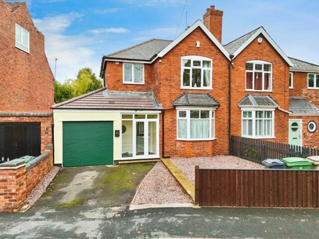 3 Bedroom House Bloxwich Walsall 100132701