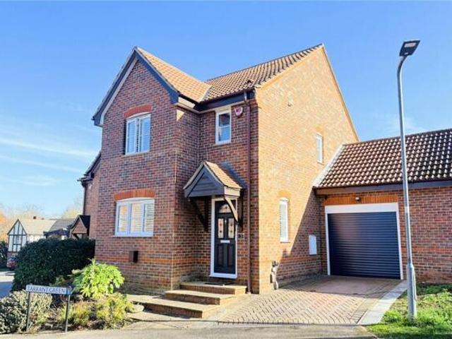3 Bedroom House Bracknell Bracknell Forest 100096823