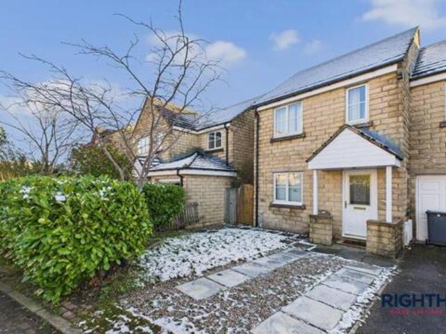 3 Bedroom House Bradford Bradford LS100426544