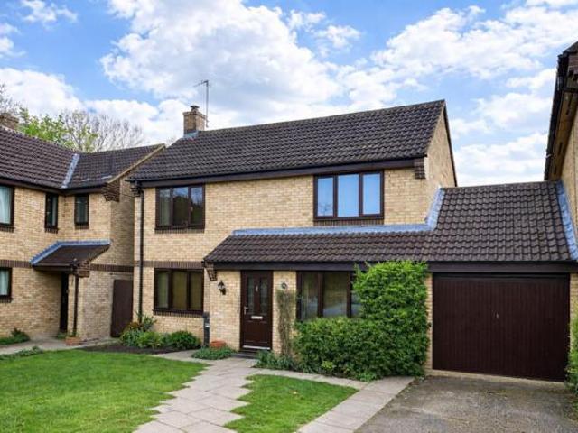 3 Bedroom House Bradwell Common Buckinghamshire LS101856181