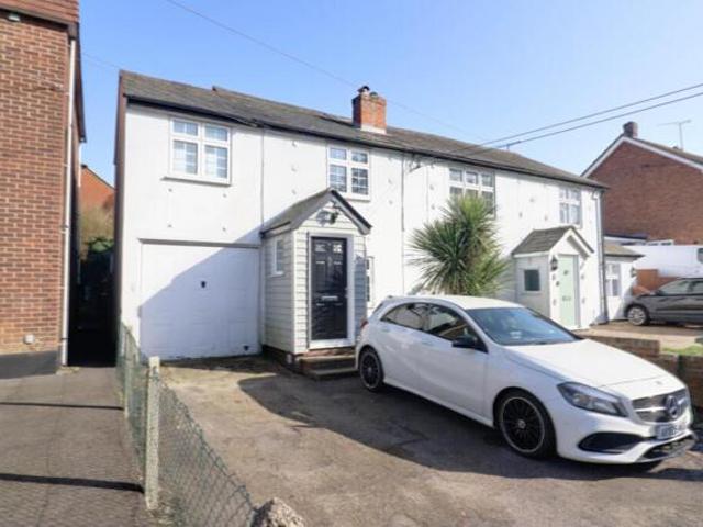 3 Bedroom House Braintree Essex 100649067