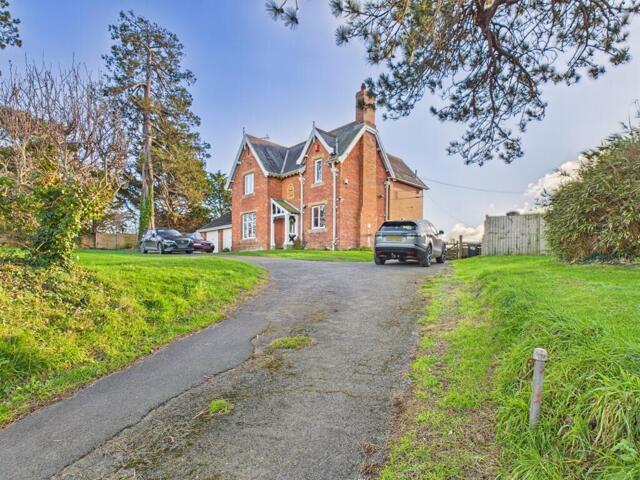 3 Bedroom House Bridgwater Somerset 100224225