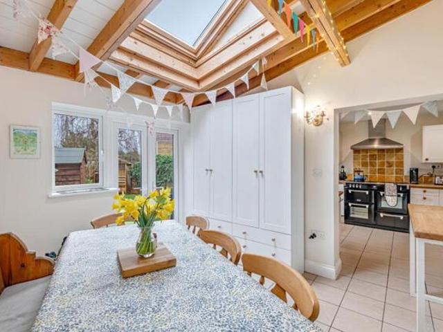 3 Bedroom House Brislington City Of Bristol 99986651