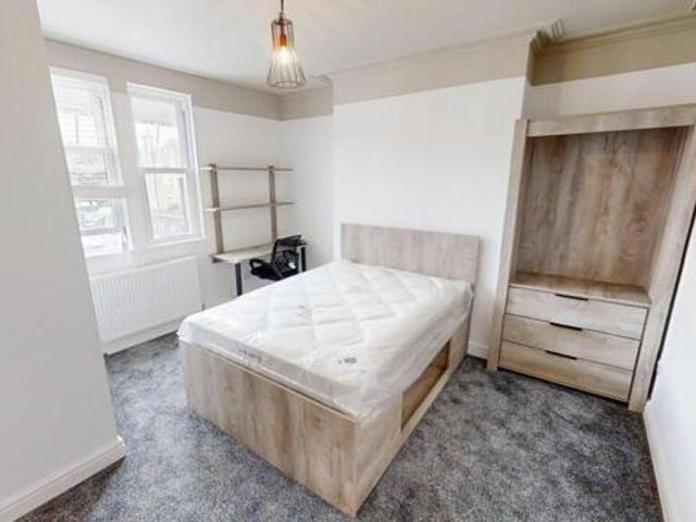 3 Bedroom House Bristol Bristol LS100603165
