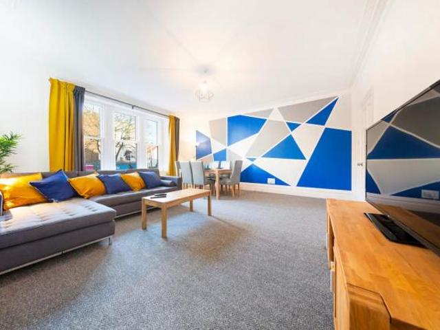 3 Bedroom House Bristol Bristol LS67616077