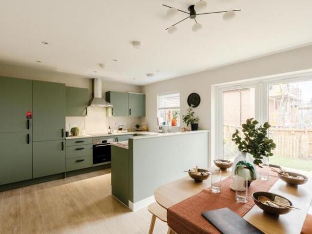 3 Bedroom House Bristol Bristol 100917843