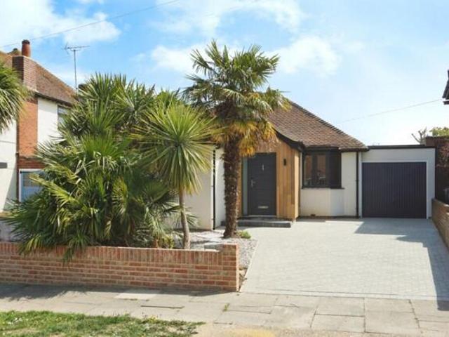 3 Bedroom House Broadstairs Kent 98718205