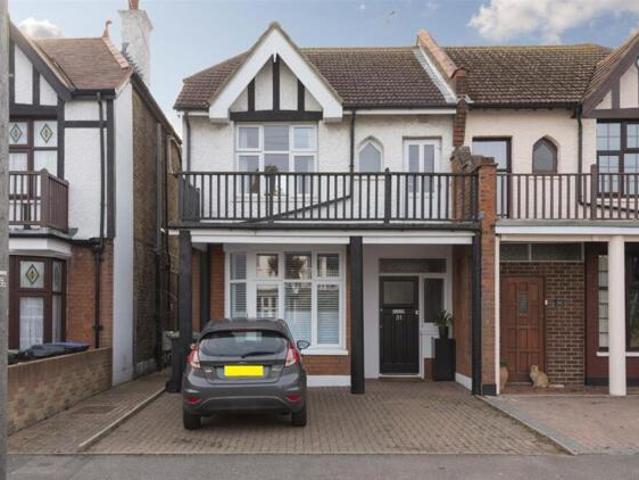 3 Bedroom House Broadstairs Kent LS99641879