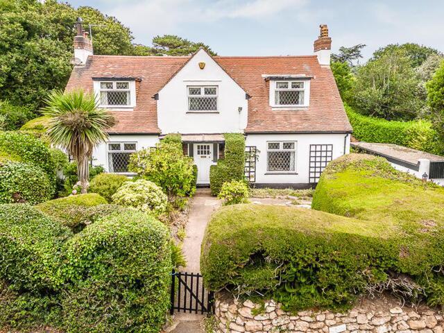 3 Bedroom House Budleigh Salterton Devon 100786737