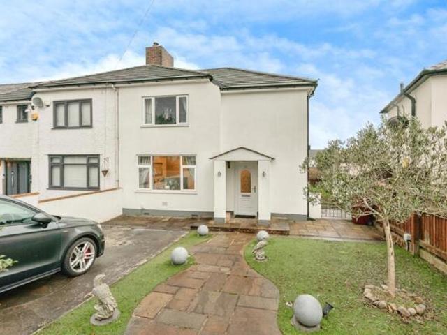 3 Bedroom House Burnley Lancashire LS99808778