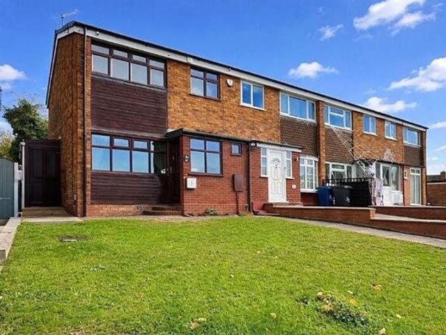 3 Bedroom House Burntwood Staffordshire 101677047