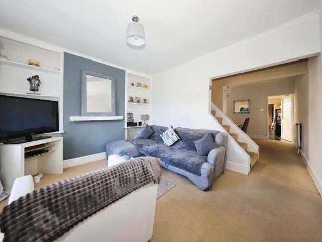 3 Bedroom House Burntwood Staffordshire 98504033