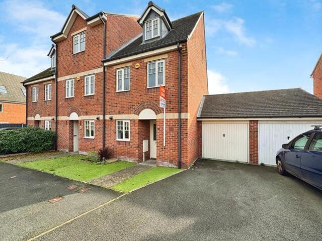 3 Bedroom House Burton On Trent Staffordshire 100096774