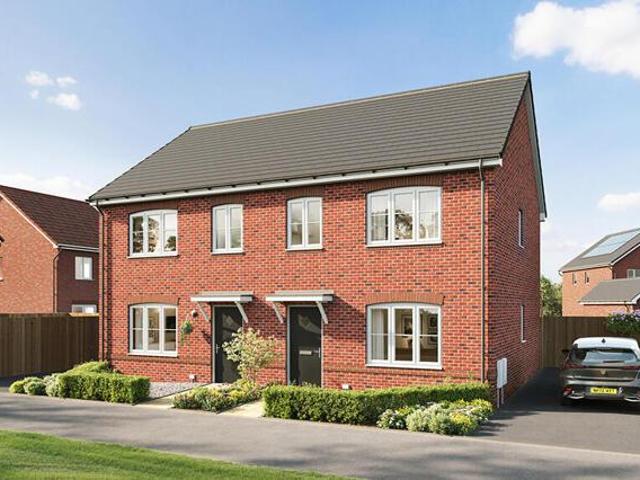 3 Bedroom House Burton Burton LS100456559