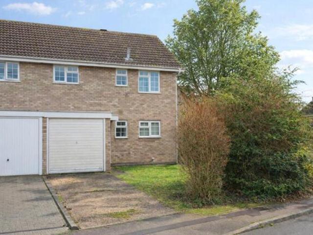 3 Bedroom House Bury St. Edmunds Suffolk 98503751