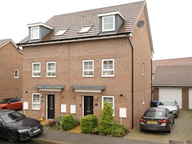 3 Bedroom House Bury St. Edmunds Suffolk LS98834512