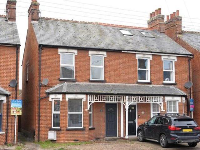 3 Bedroom House Bury St. Edmunds Suffolk LS100787081