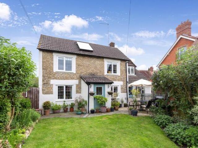3 Bedroom House Gillingham Dorset LS100987882