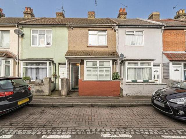 3 Bedroom House Gillingham Dorset LS100158644