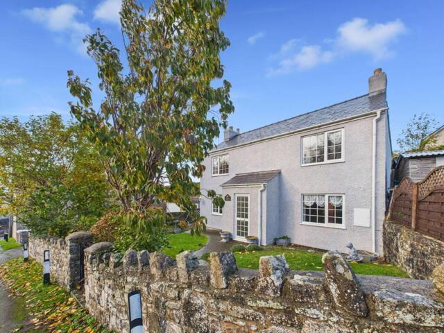 3 Bedroom House Gloucestershire Gloucestershire 100096607