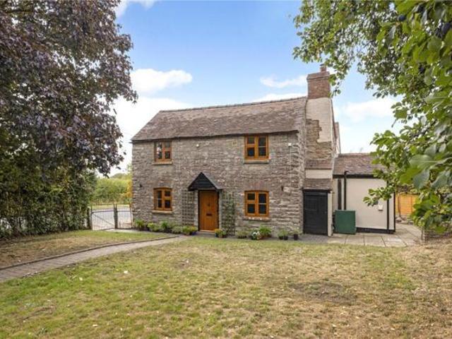 3 Bedroom House Gloucestershire Gloucestershire 100191921