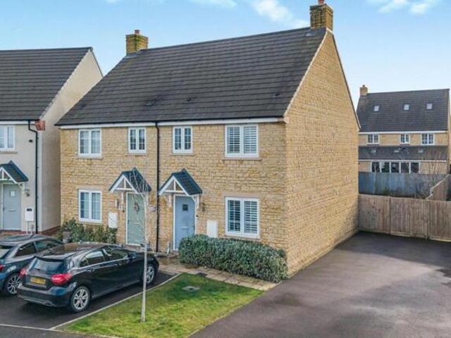 3 Bedroom House Gloucestershire Gloucestershire LS99571794