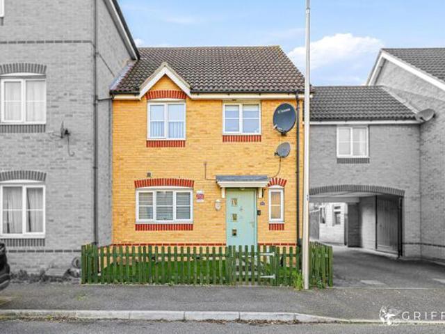 3 Bedroom House Grays Thurrock LS100614949