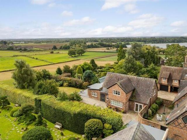 3 Bedroom House Great Budworth Cheshire West And Chester LS99277717