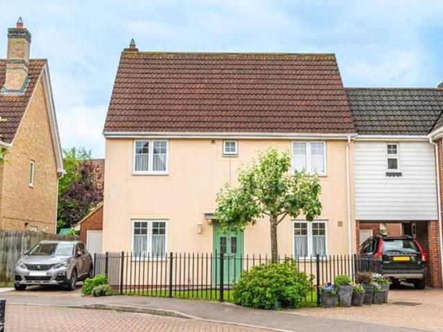 3 Bedroom House Great Dunmow Essex 98864472