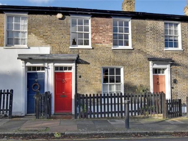 3 Bedroom House Greenwich Greater London 99641971