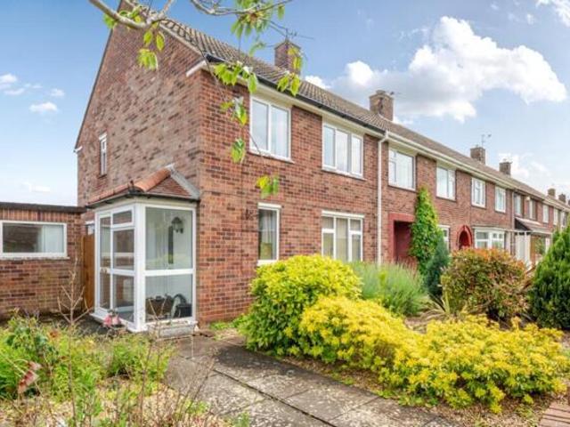3 Bedroom House Grimsby North East Lincolnshire LS100425939