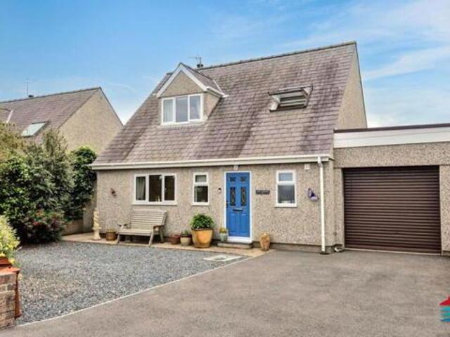 3 Bedroom House Gwynedd Gwynedd LS98864424