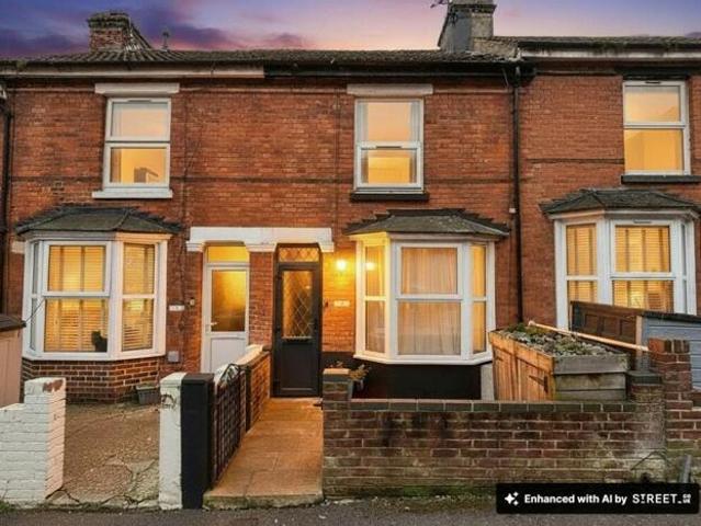 3 Bedroom House Dover Kent 99130135