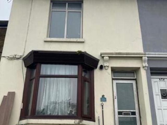 3 Bedroom House Dover Kent 101059735