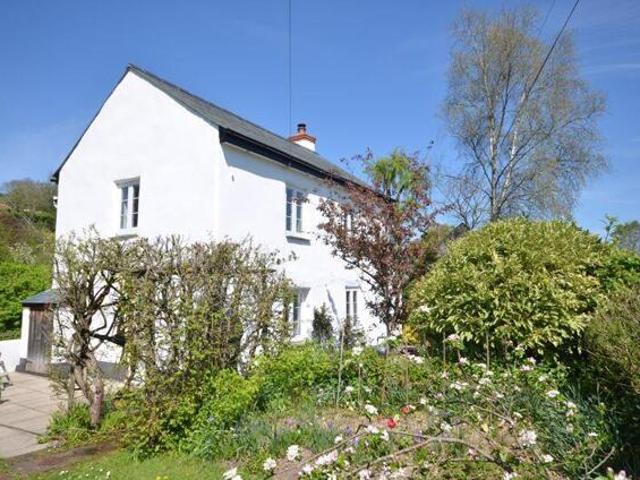 3 Bedroom House Doccombe Doccombe 98297019