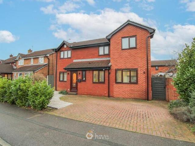 3 Bedroom House Doncaster Doncaster 98649419