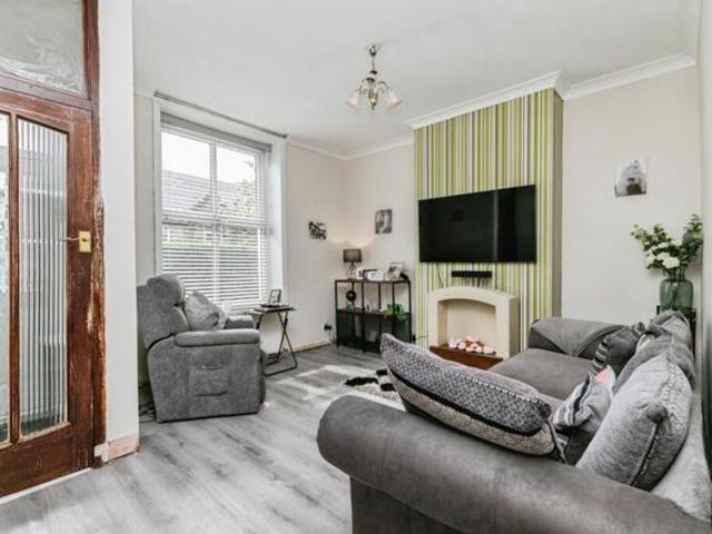 3 Bedroom House Darwen Blackburn With Darwen 98834587
