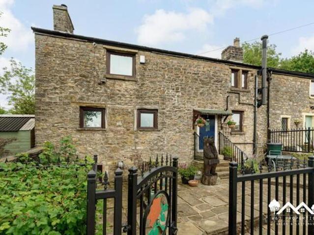 3 Bedroom House Darwen Lancashire 98062187