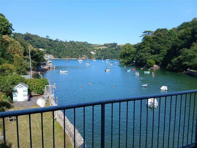 3 Bedroom House Dartmouth Devon LS98718626