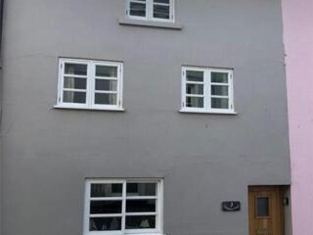 3 Bedroom House Dartmouth Devon LS99523426
