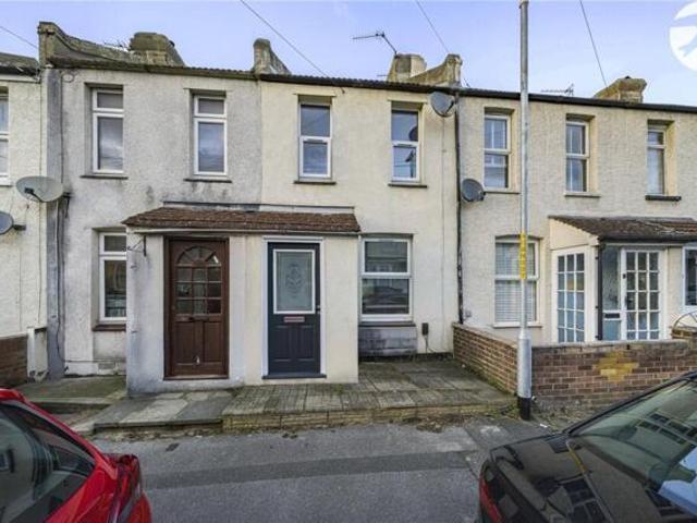 3 Bedroom House Dartford Kent 99608410